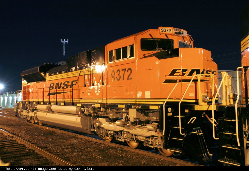 BNSF 9372